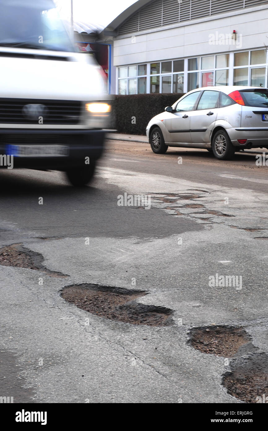 Grandi buche immagini e fotografie stock ad alta risoluzione - Alamy