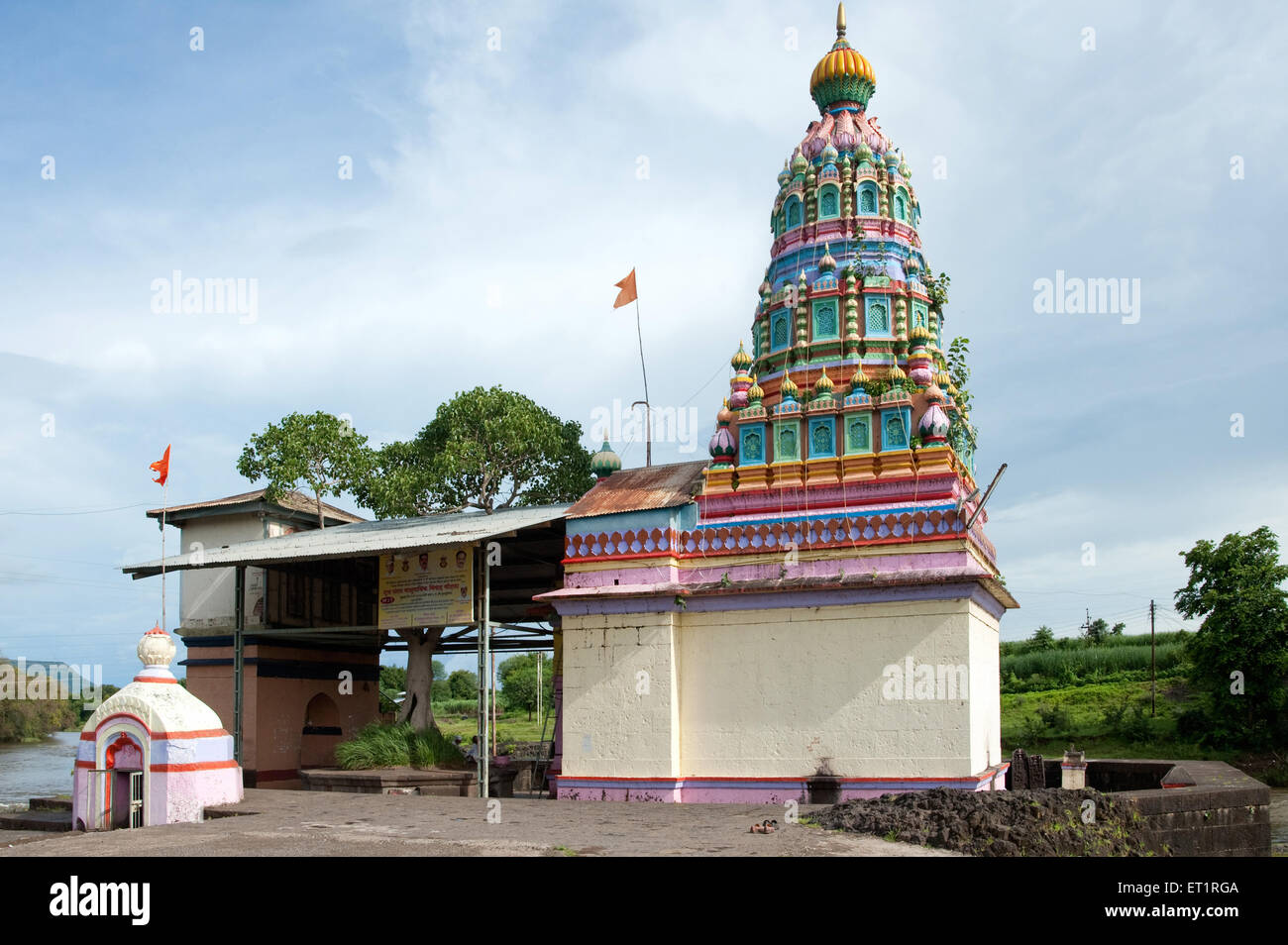 Shri koteshwar mandir immagini e fotografie stock ad alta risoluzione ...