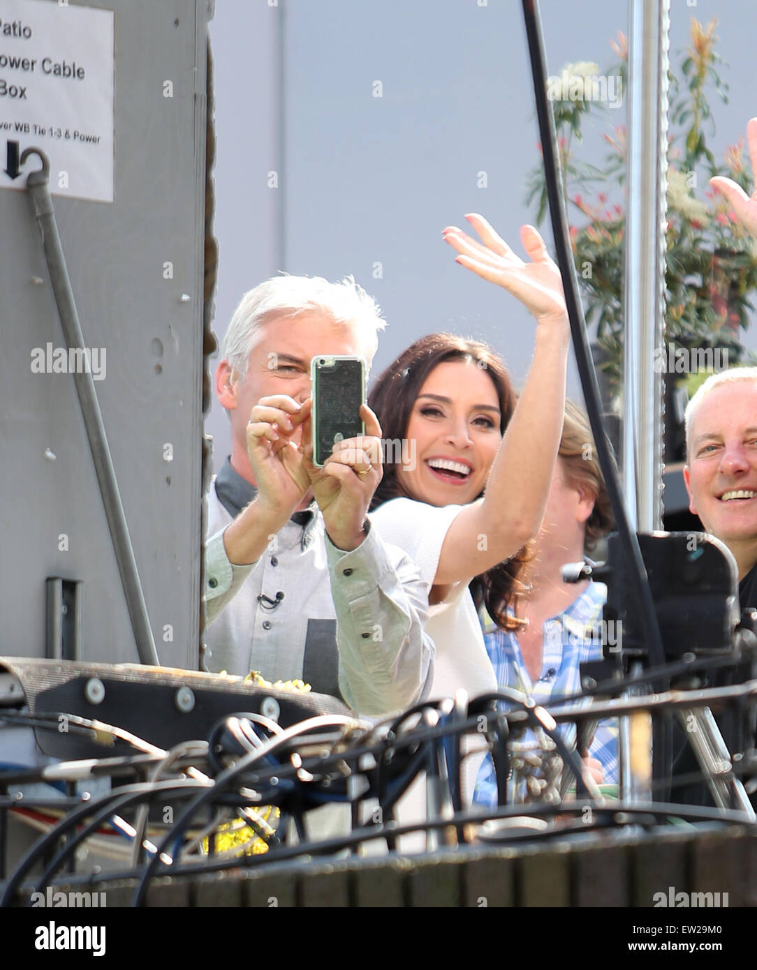 Christine Bleakley e Philip Schofield riprese al di fuori della ITV ...