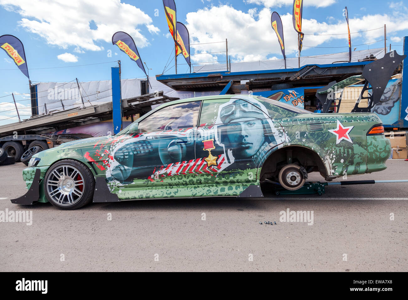 Auto sportiva stilizzata immagini e fotografie stock ad alta ...