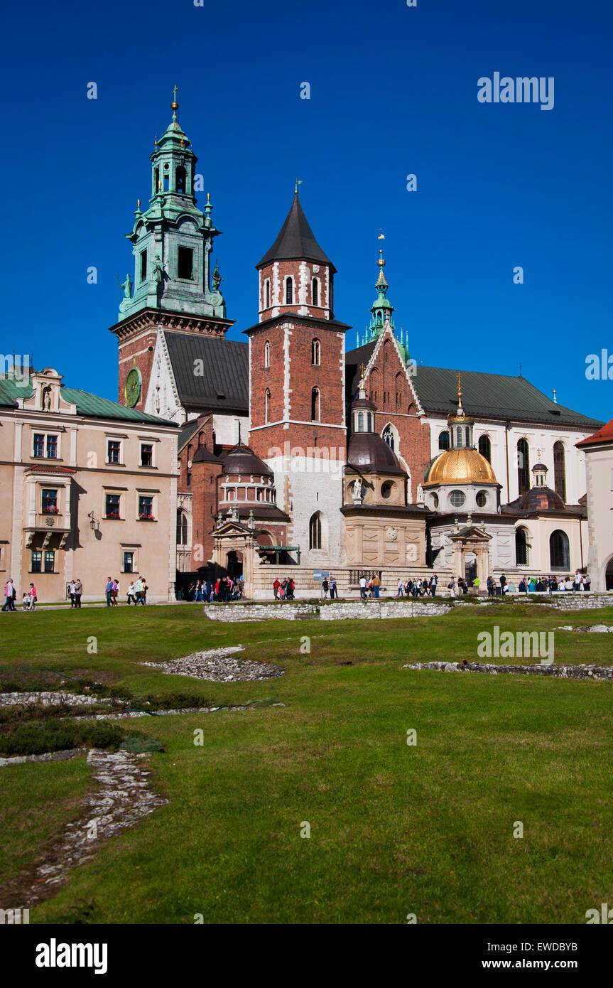 Estilos arquitectónicos de la catedral de wawel immagini e fotografie ...
