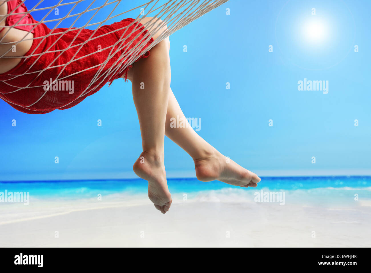 Gambe aperte donna immagini e fotografie stock ad alta risoluzione - Alamy