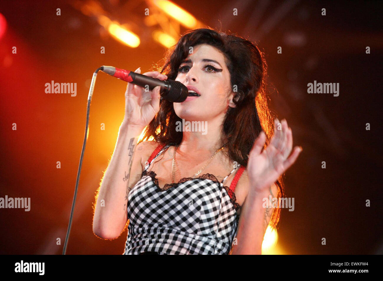 Death of amy winehouse immagini e fotografie stock ad alta risoluzione ...