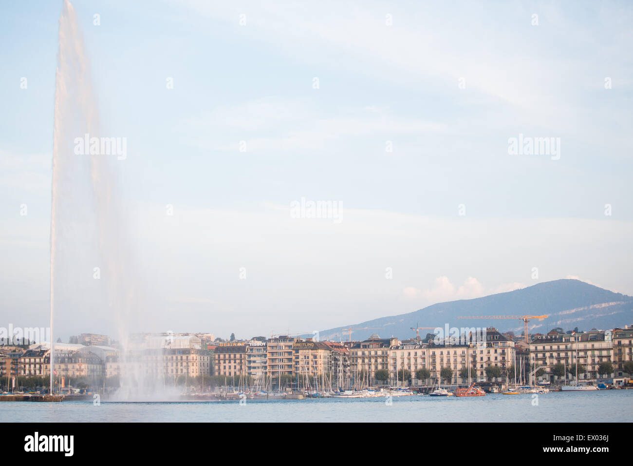 Lago fontana immagini e fotografie stock ad alta risoluzione - Alamy