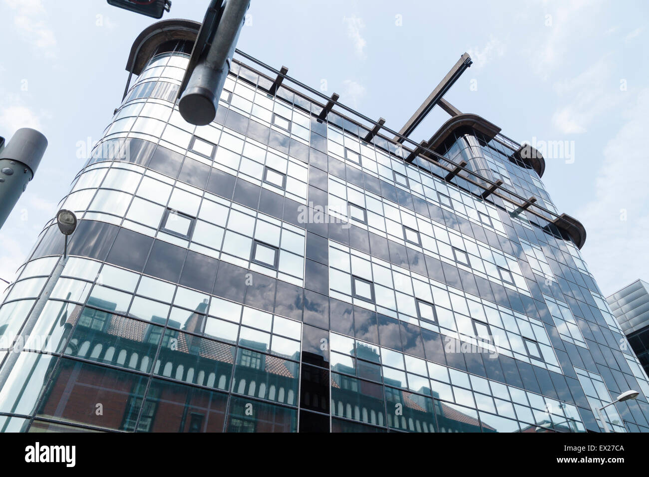 Il Daily Express edificio in Manchester progettato da Owen Williams e ...