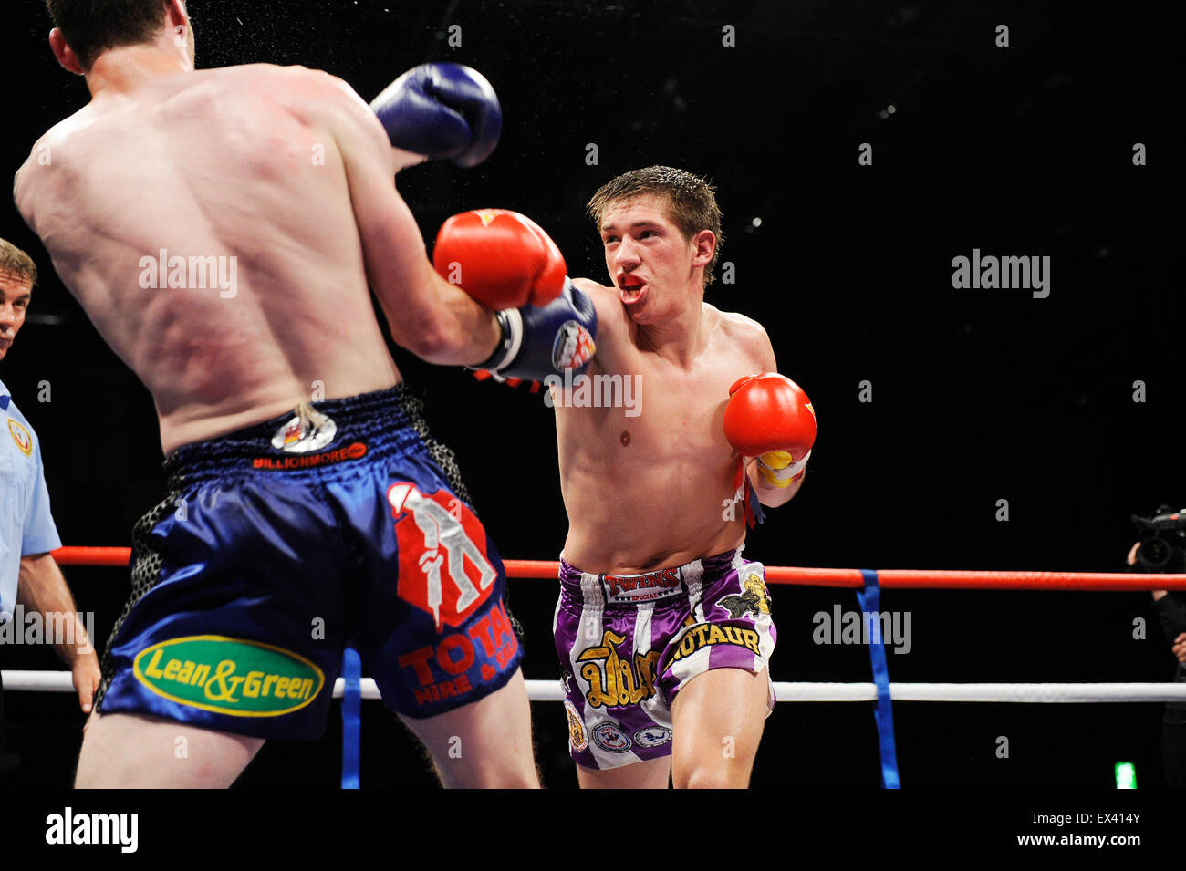 Lotta kickboxing immagini e fotografie stock ad alta risoluzione - Alamy