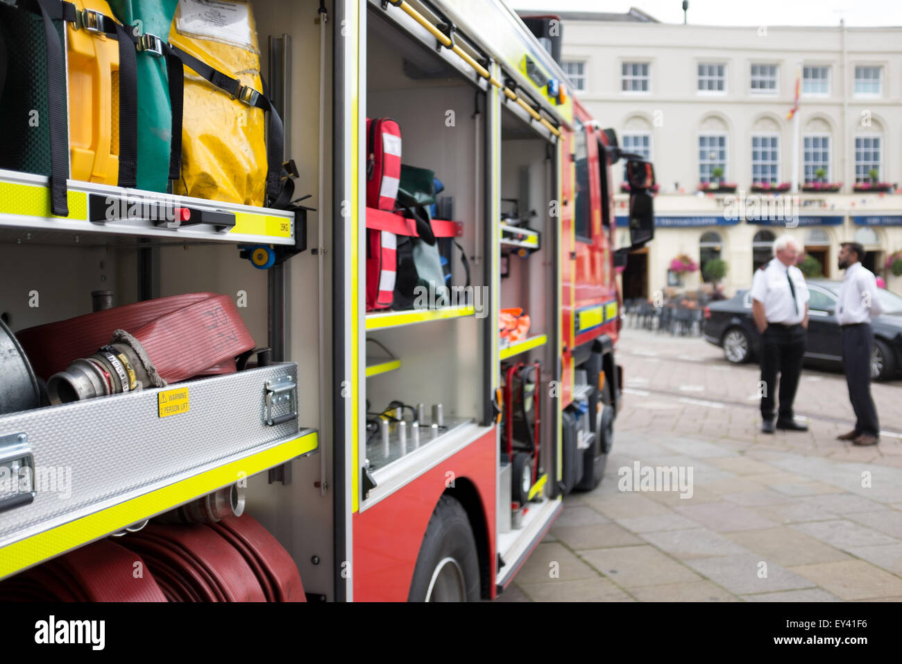 Uk fire appliance immagini e fotografie stock ad alta risoluzione - Alamy