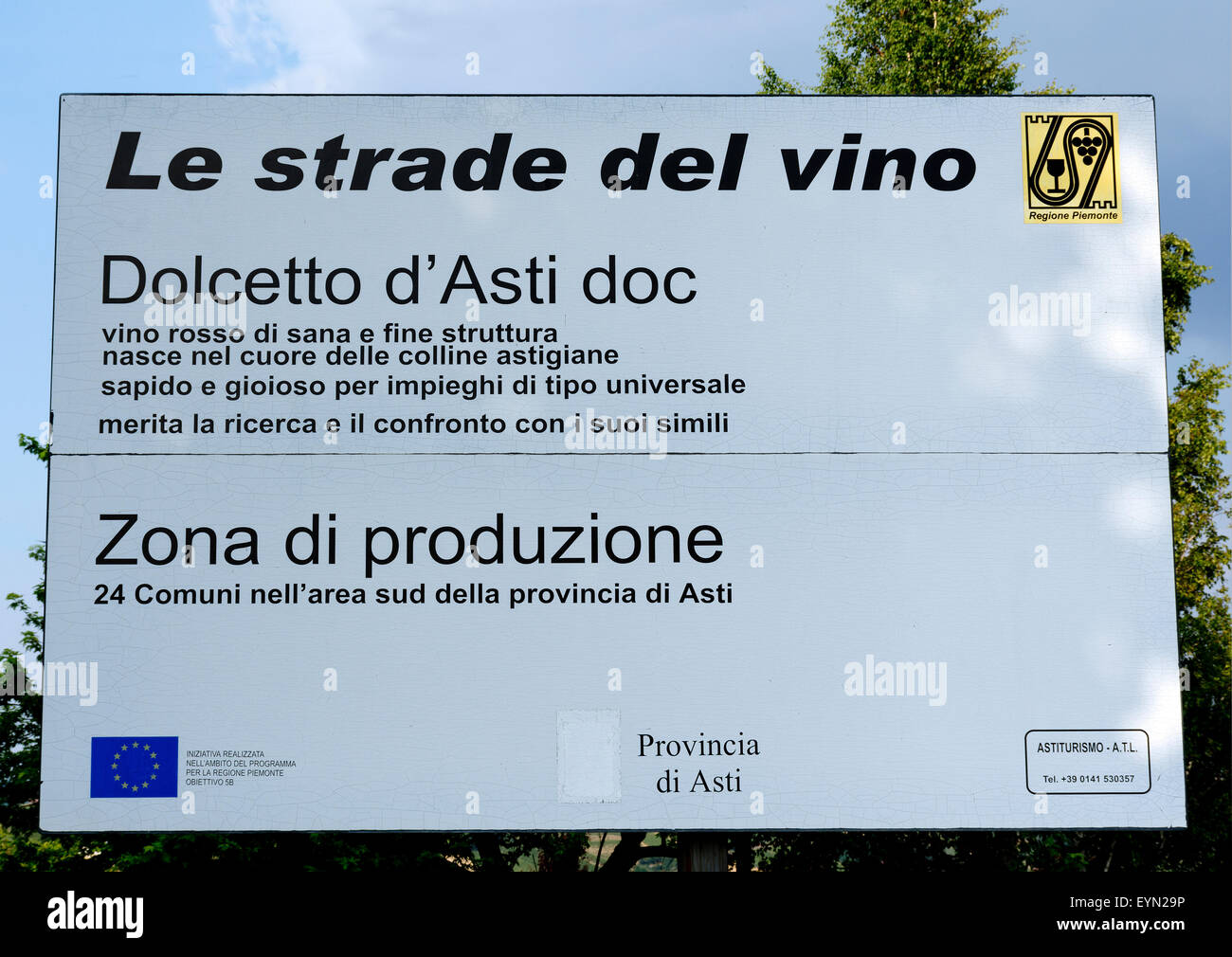 Monferrato, in Piemonte, Italia, mappa panorama di vigneti del Piemonte ...