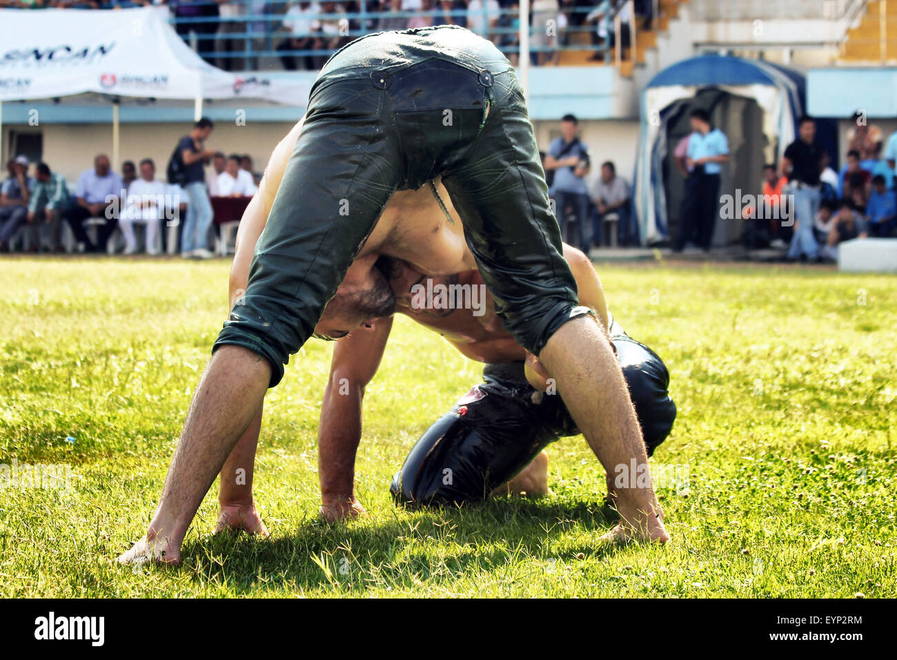 Turkish wrestlers immagini e fotografie stock ad alta risoluzione - Alamy