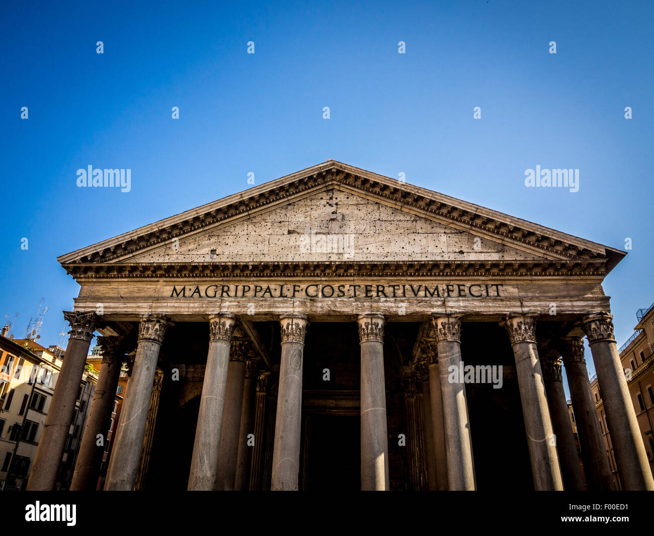 Il portico e i pilastri del Pantheon. Antico tempio romano. Ora una ...