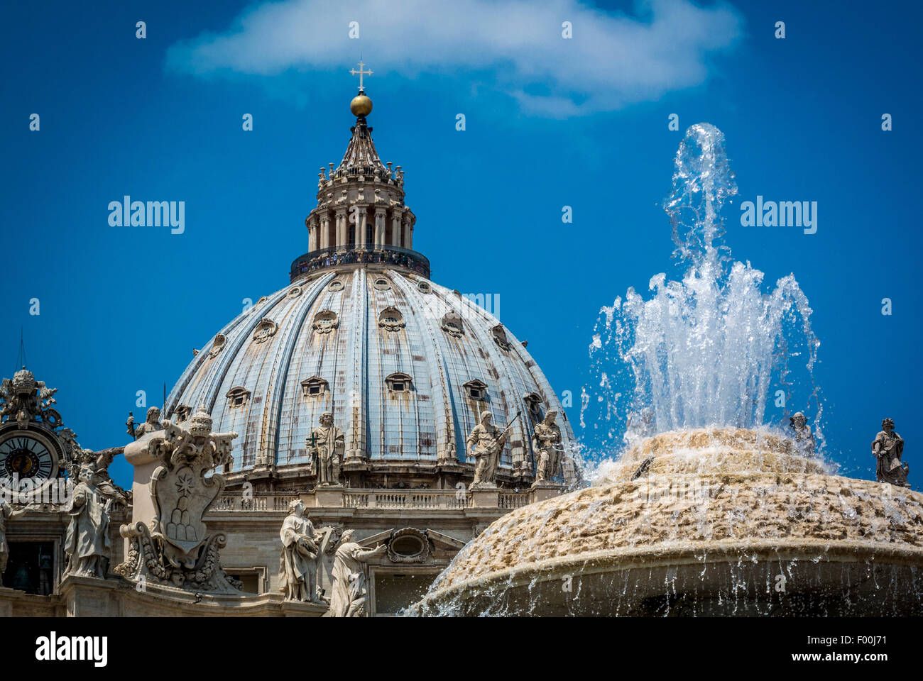 Statue bernini immagini e fotografie stock ad alta risoluzione - Alamy