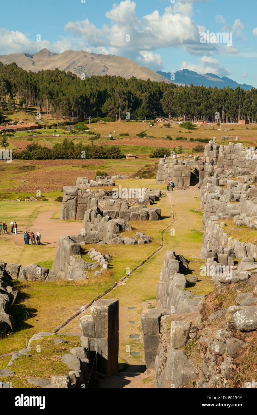 Sacsayhuaman ruins immagini e fotografie stock ad alta risoluzione - Alamy