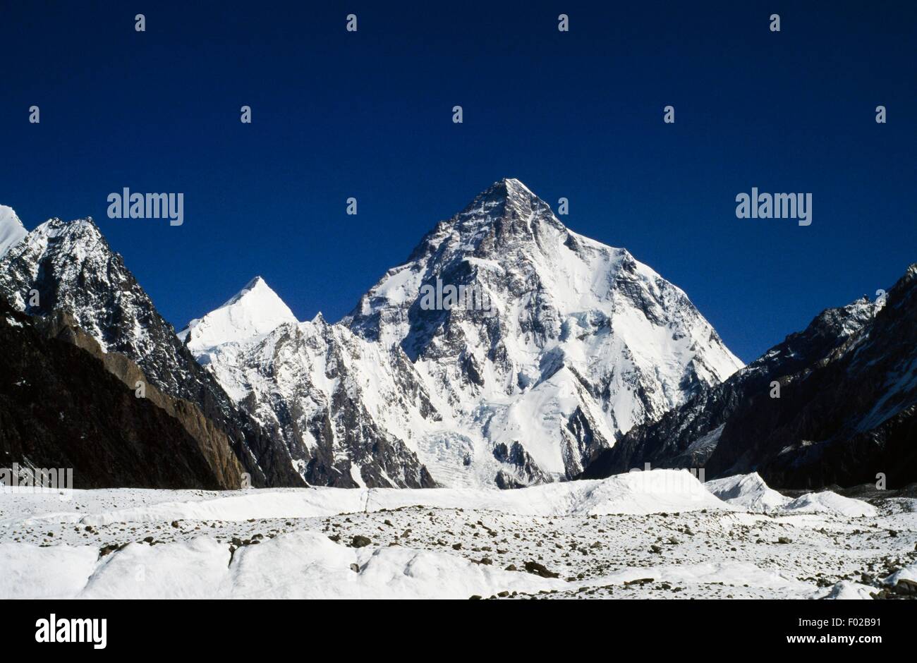 Godwin austen immagini e fotografie stock ad alta risoluzione - Alamy