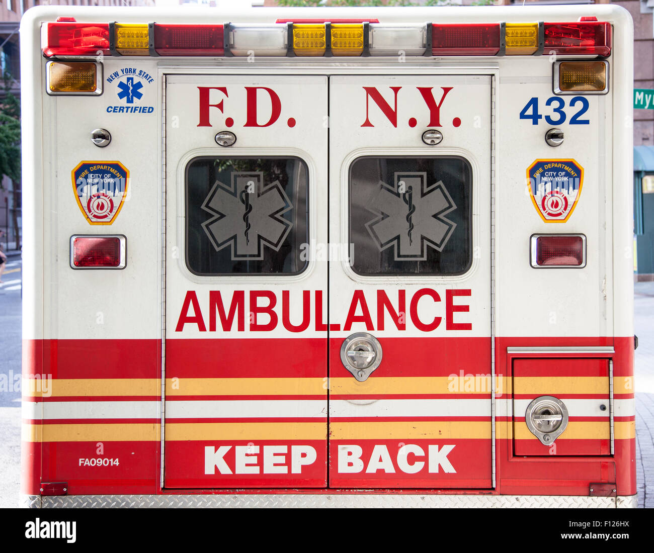 Logo dell'ambulanza immagini e fotografie stock ad alta risoluzione - Alamy