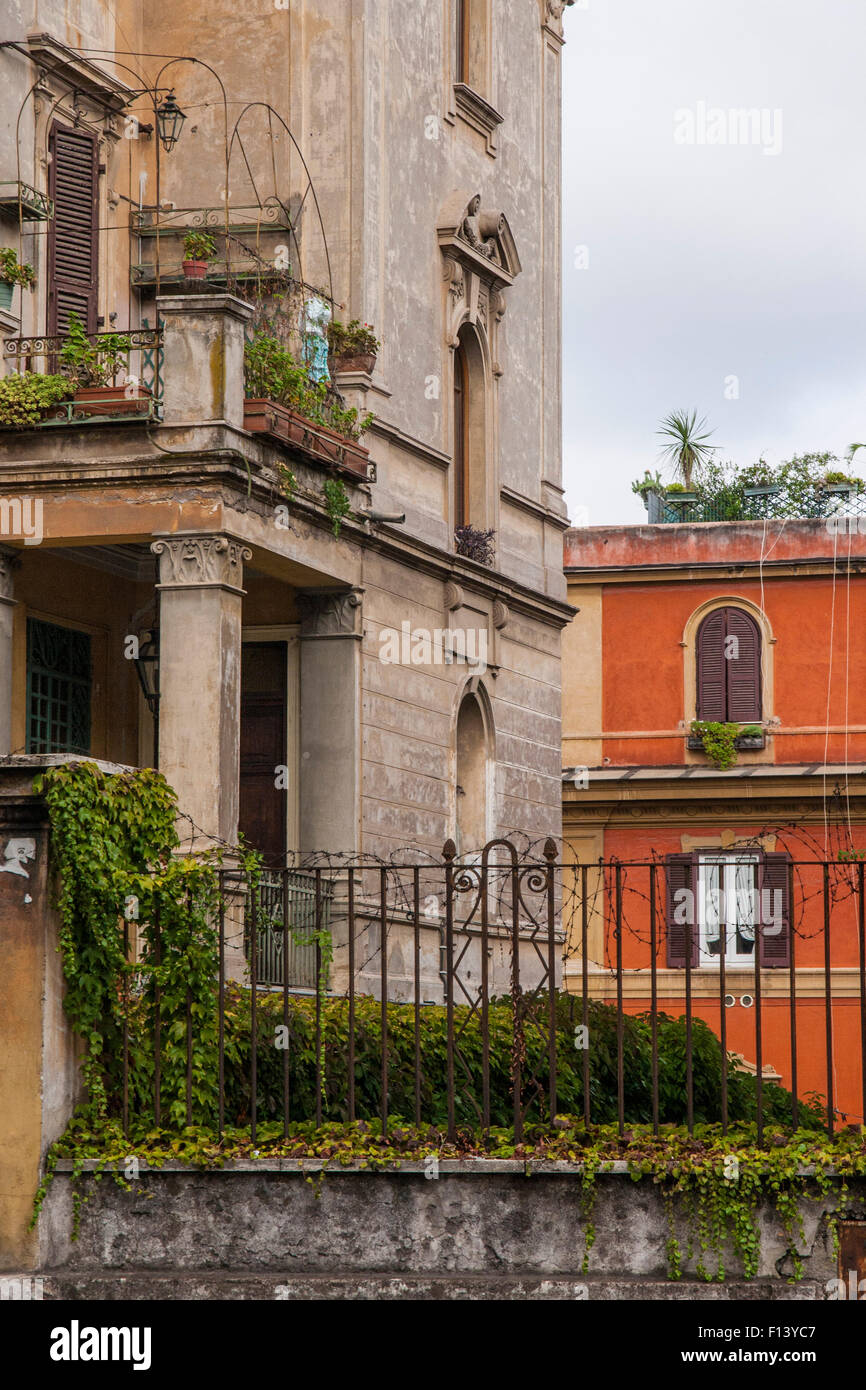 Tipica casa italiana immagini e fotografie stock ad alta risoluzione ...