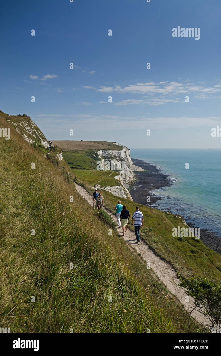 Scogliere bianche di dover immagini e fotografie stock ad alta ...