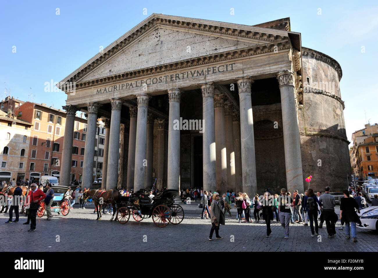 Giorno del pantheon di roma immagini e fotografie stock ad alta ...
