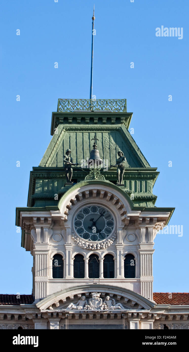 Palazzo comunale trieste immagini e fotografie stock ad alta ...