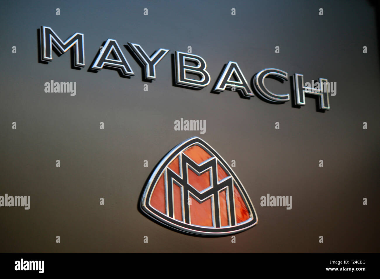 Logo luxury car maybach maybach immagini e fotografie stock ad alta ...