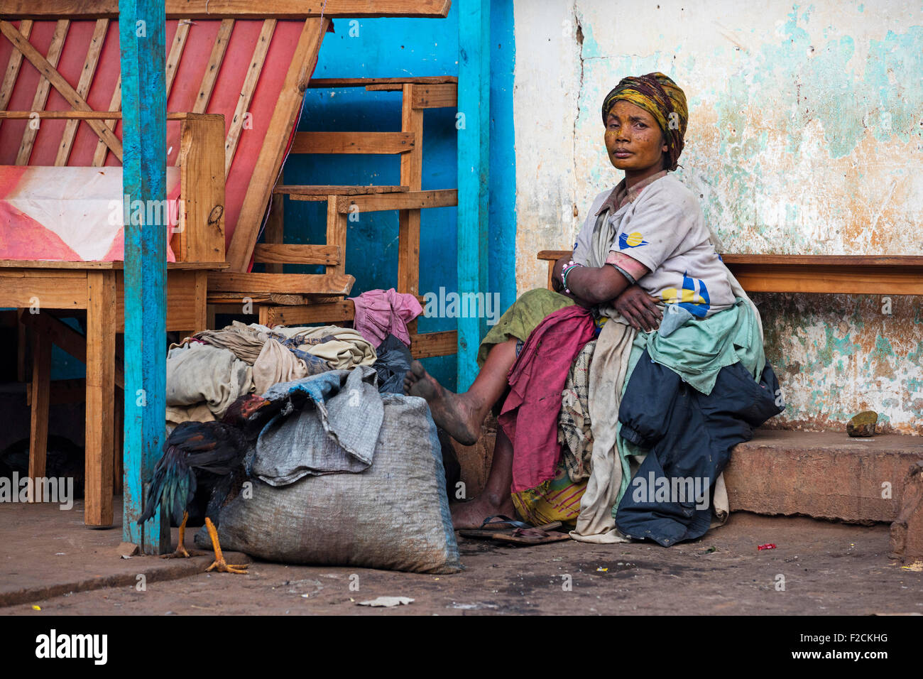 Povero senzatetto immagini e fotografie stock ad alta risoluzione - Alamy