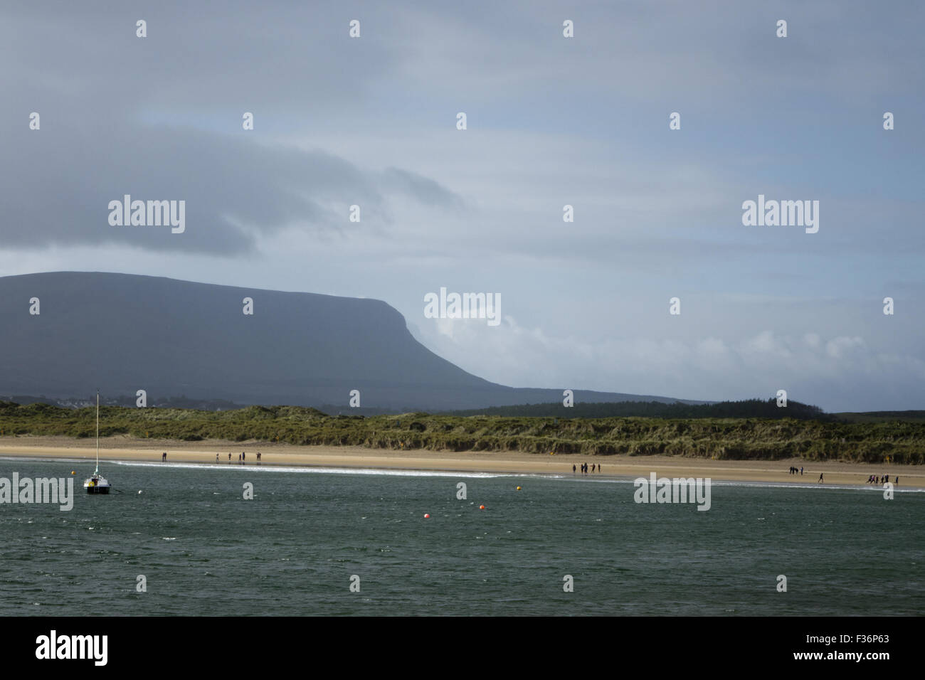 Mullaghmore strand immagini e fotografie stock ad alta risoluzione - Alamy