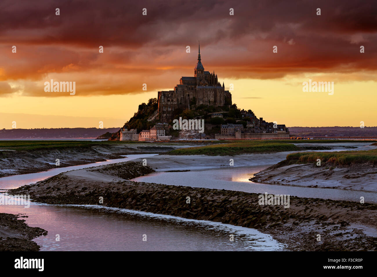 Fiume Couesnon Le Mont Saint Michel Saint Michael Mount abbazia ...