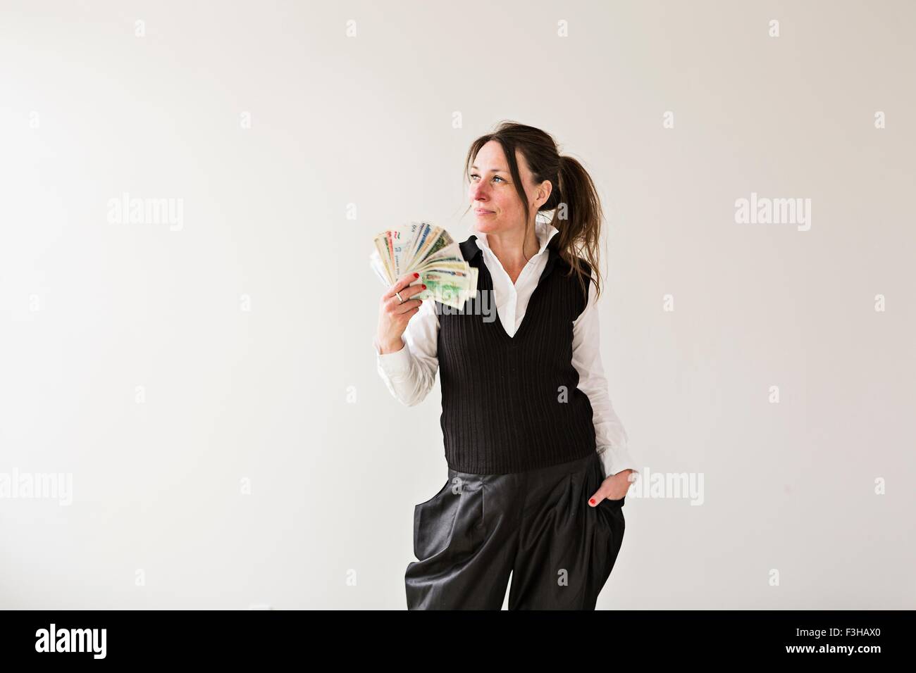 Fanning hand immagini e fotografie stock ad alta risoluzione - Alamy