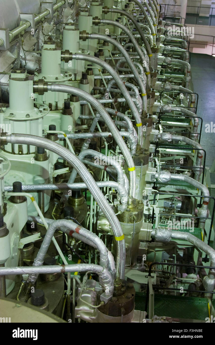 Motore di navi immagini e fotografie stock ad alta risoluzione - Alamy