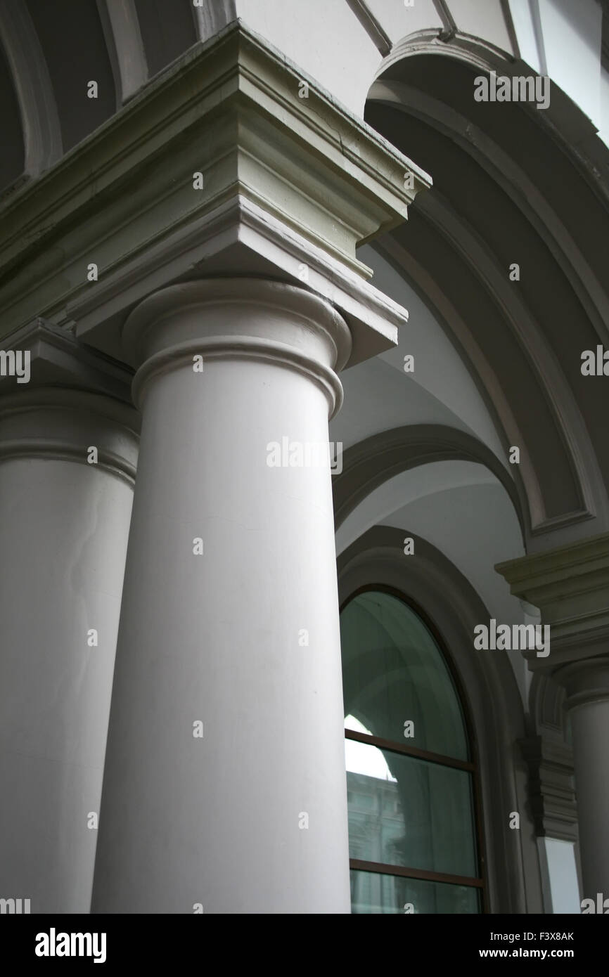 Colonne solide immagini e fotografie stock ad alta risoluzione - Alamy