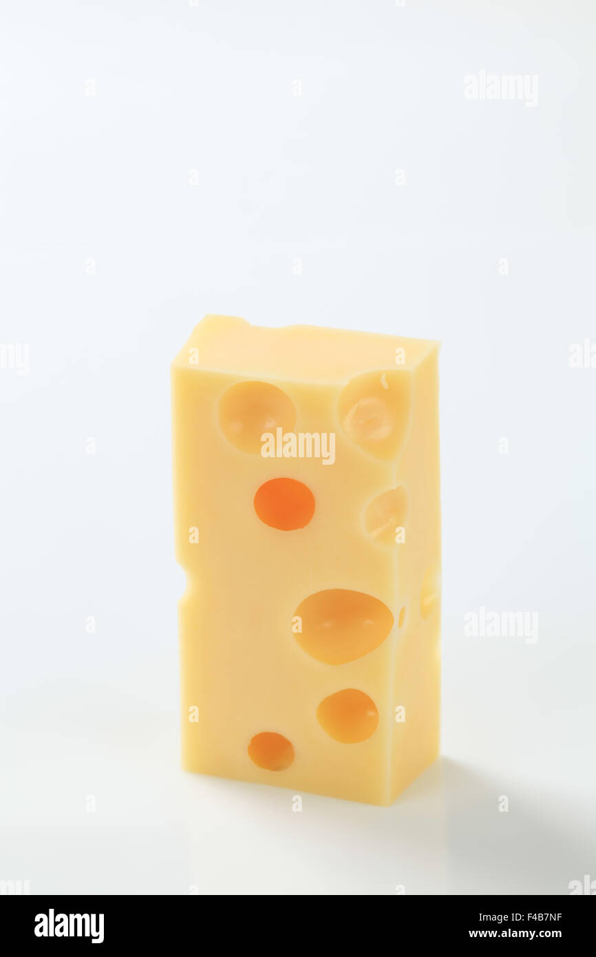 Formaggio emmental svizzero immagini e fotografie stock ad alta ...