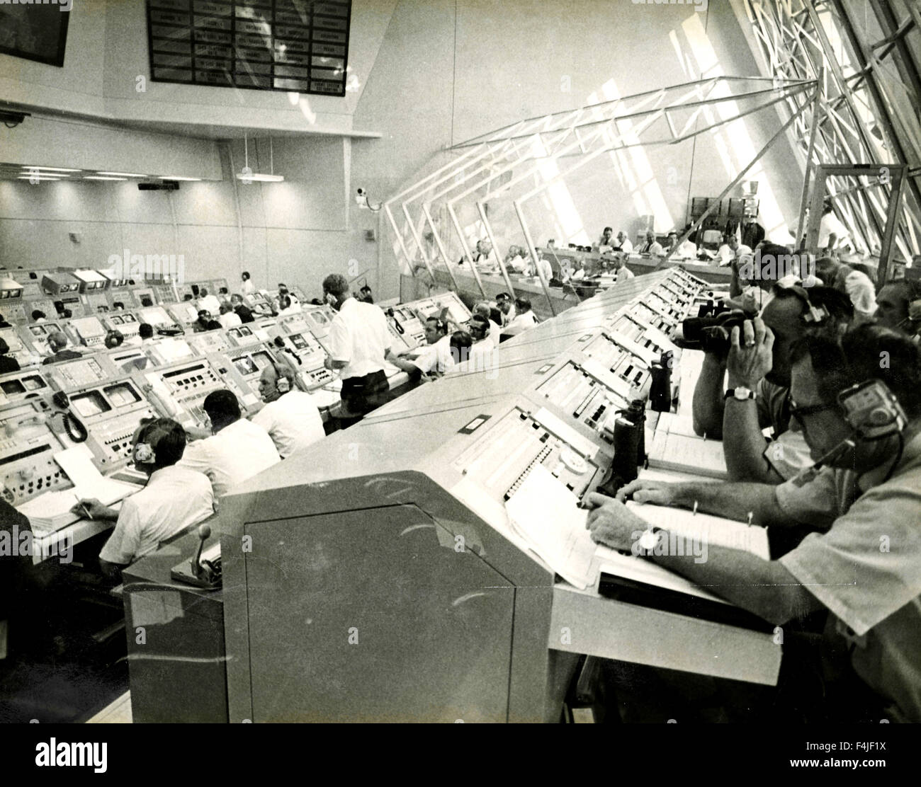 Nasa control center apollo immagini e fotografie stock ad alta ...