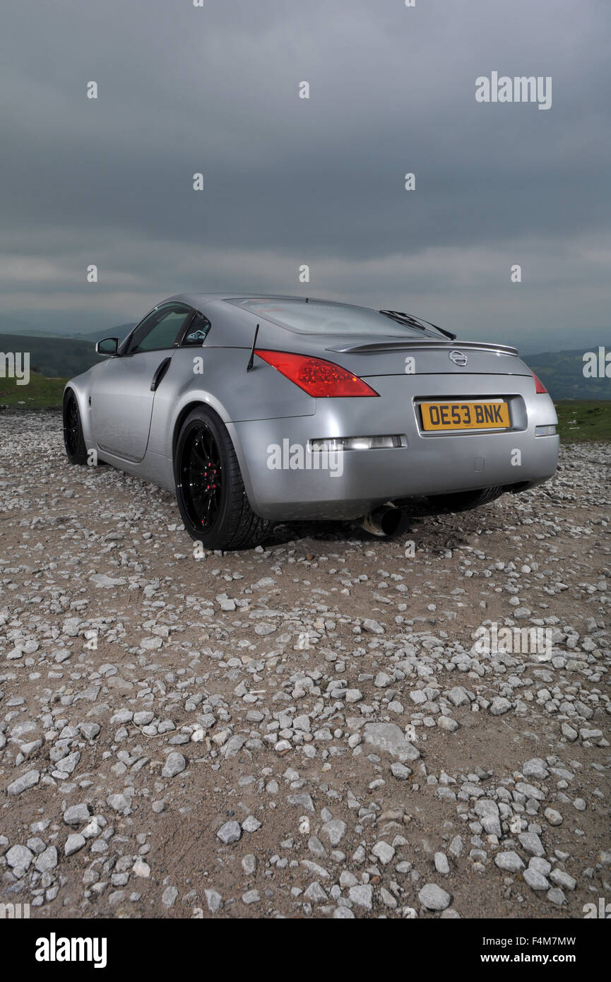 Guidare su strade di montagna immagini e fotografie stock ad alta ...