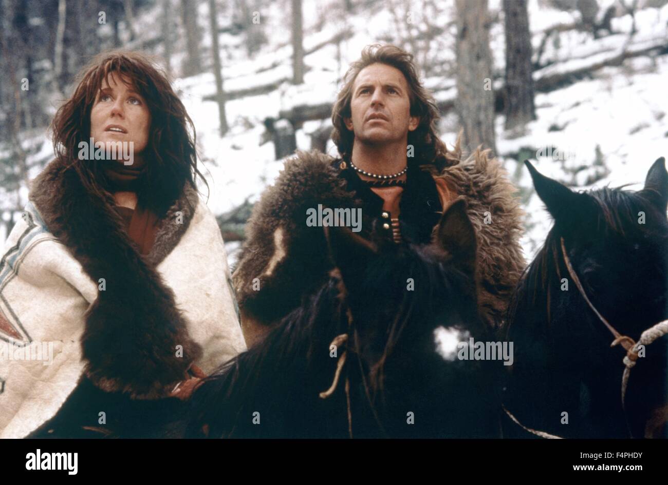 Mary McDonnell e Kevin Costner / Balla coi lupi / 1990 diretto da Kevin ...