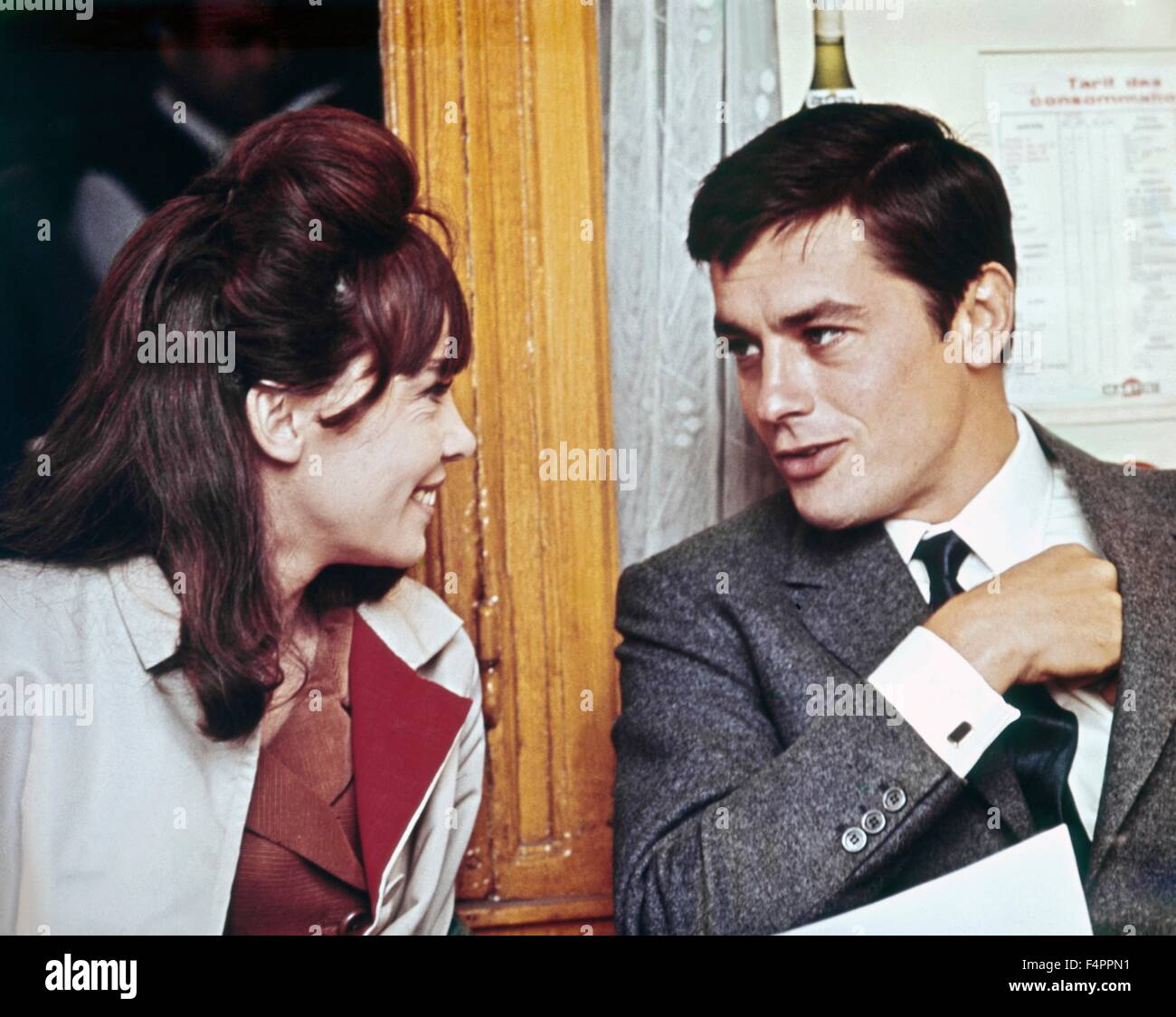 Leslie Caron e Alain Delon / è la masterizzazione di Parigi ? / 1966 ...