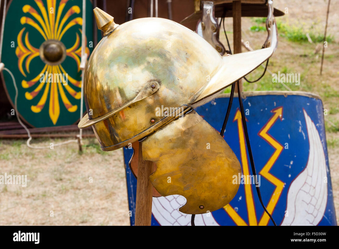 Galea romana immagini e fotografie stock ad alta risoluzione - Alamy