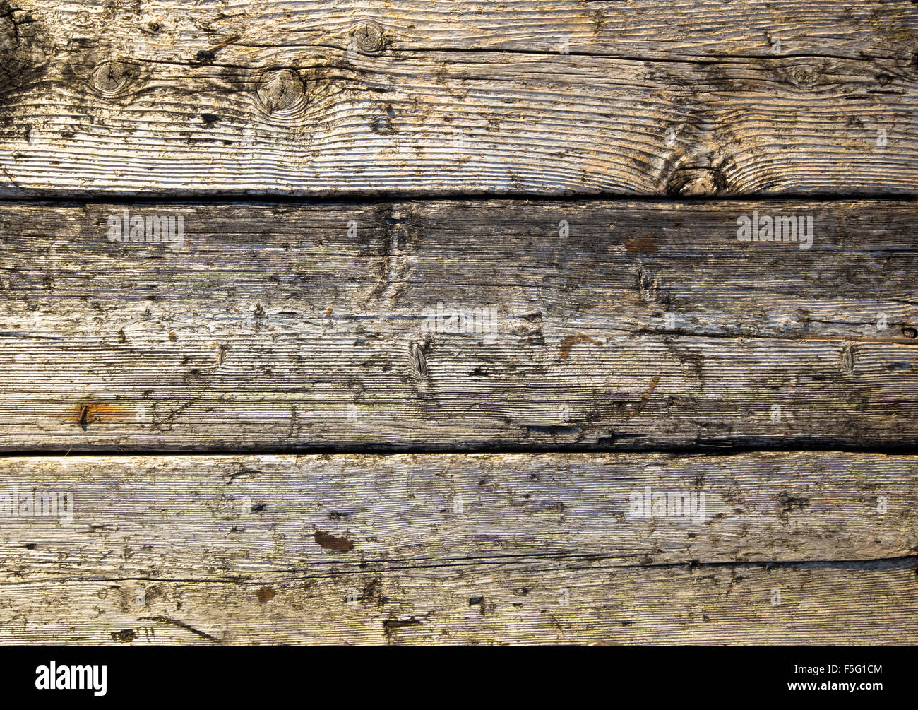 Tavole legno vecchio immagini e fotografie stock ad alta risoluzione ...