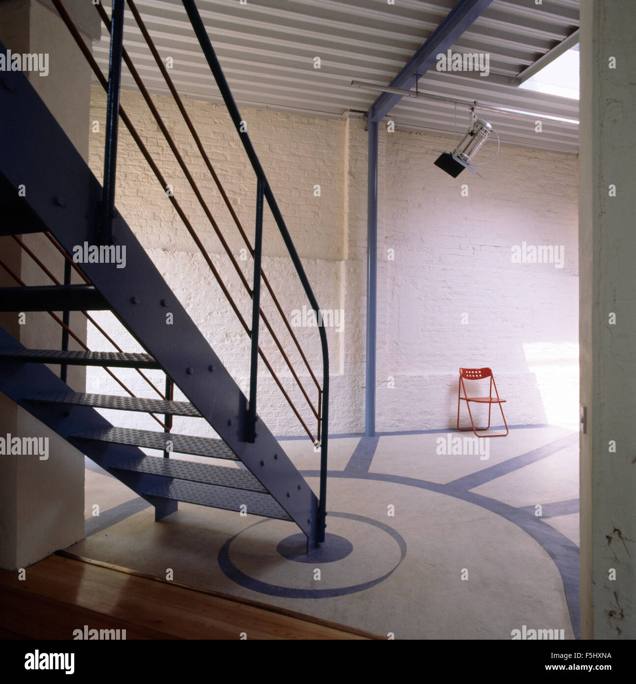 Scalinata blu immagini e fotografie stock ad alta risoluzione - Alamy