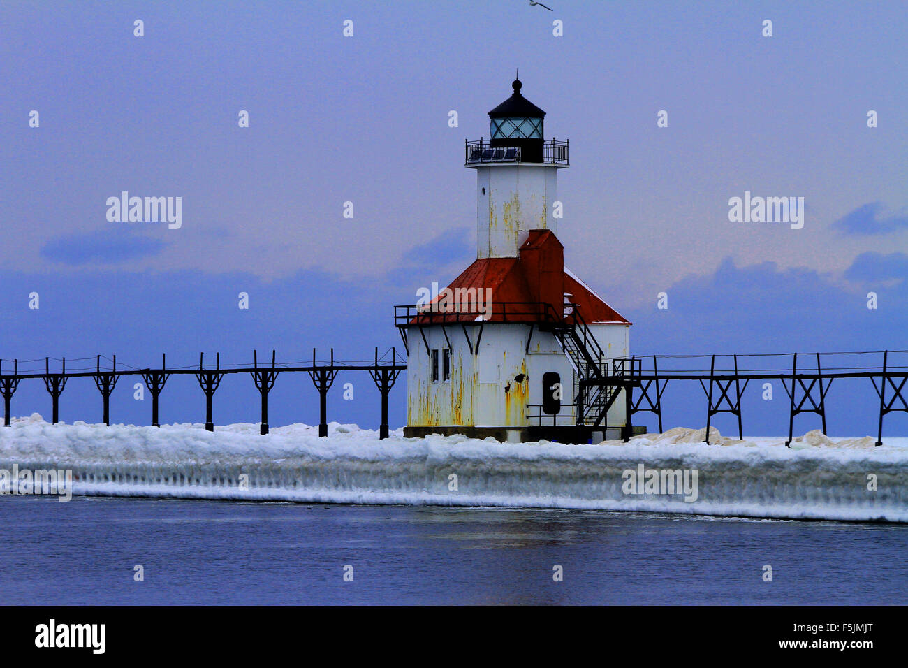 St joseph faro in inverno immagini e fotografie stock ad alta ...