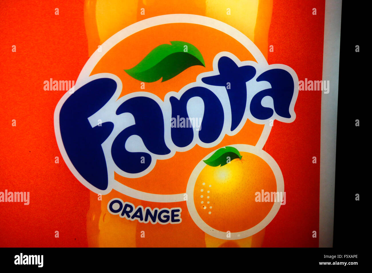 Fanta logo immagini e fotografie stock ad alta risoluzione - Alamy