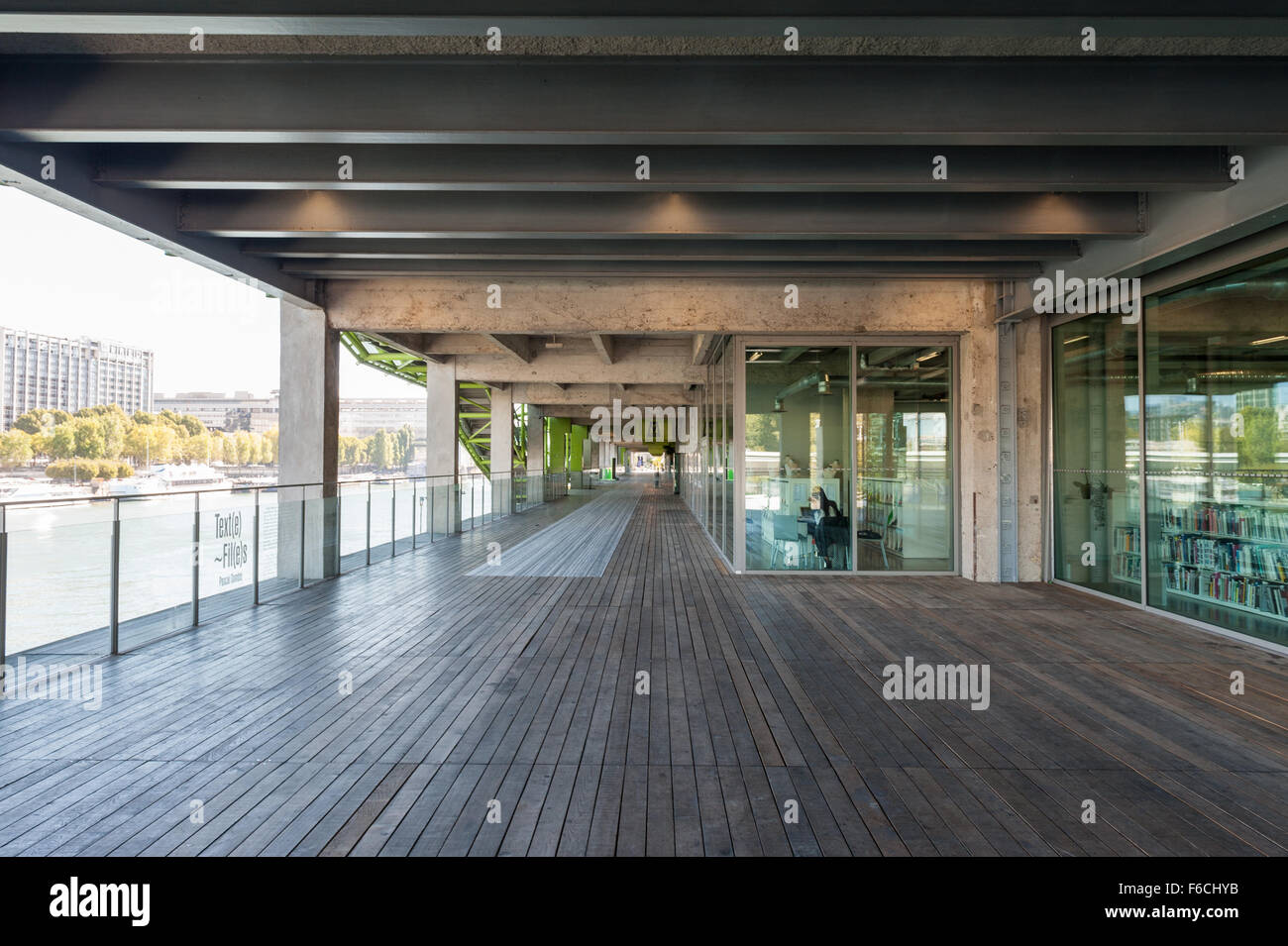 Les docks paris immagini e fotografie stock ad alta risoluzione - Alamy