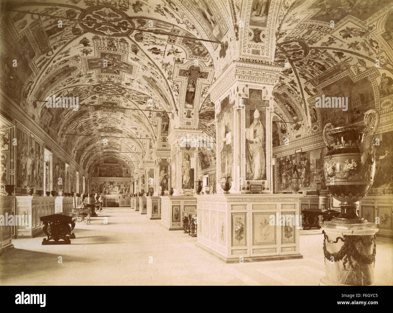 Musei della biblioteca vaticana immagini e fotografie stock ad alta risoluzione - Alamy