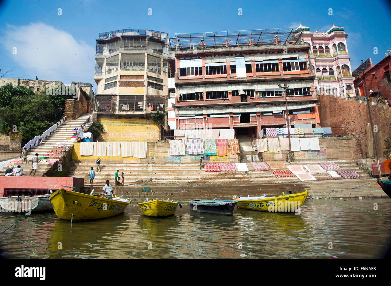 Kedar ghat varanasi india immagini e fotografie stock ad alta ...