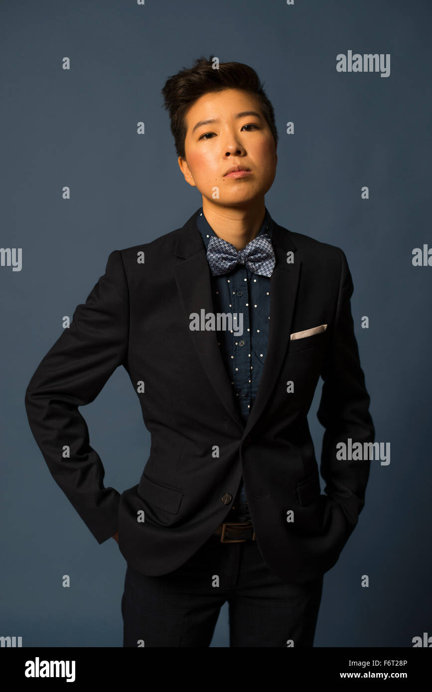 Androgynous woman immagini e fotografie stock ad alta risoluzione - Alamy