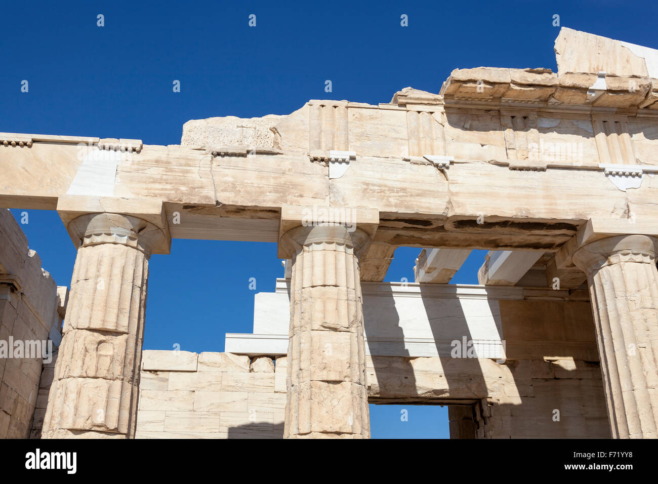 Propile dorico immagini e fotografie stock ad alta risoluzione - Alamy