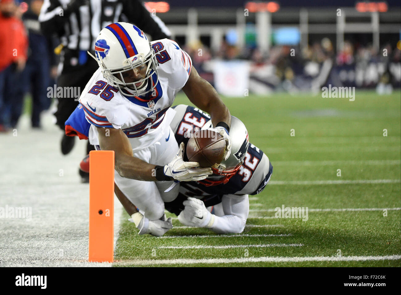 Foxborough Massachusetts, UK. 23 Nov, 2015. MA, USA: Buffalo Bills ...
