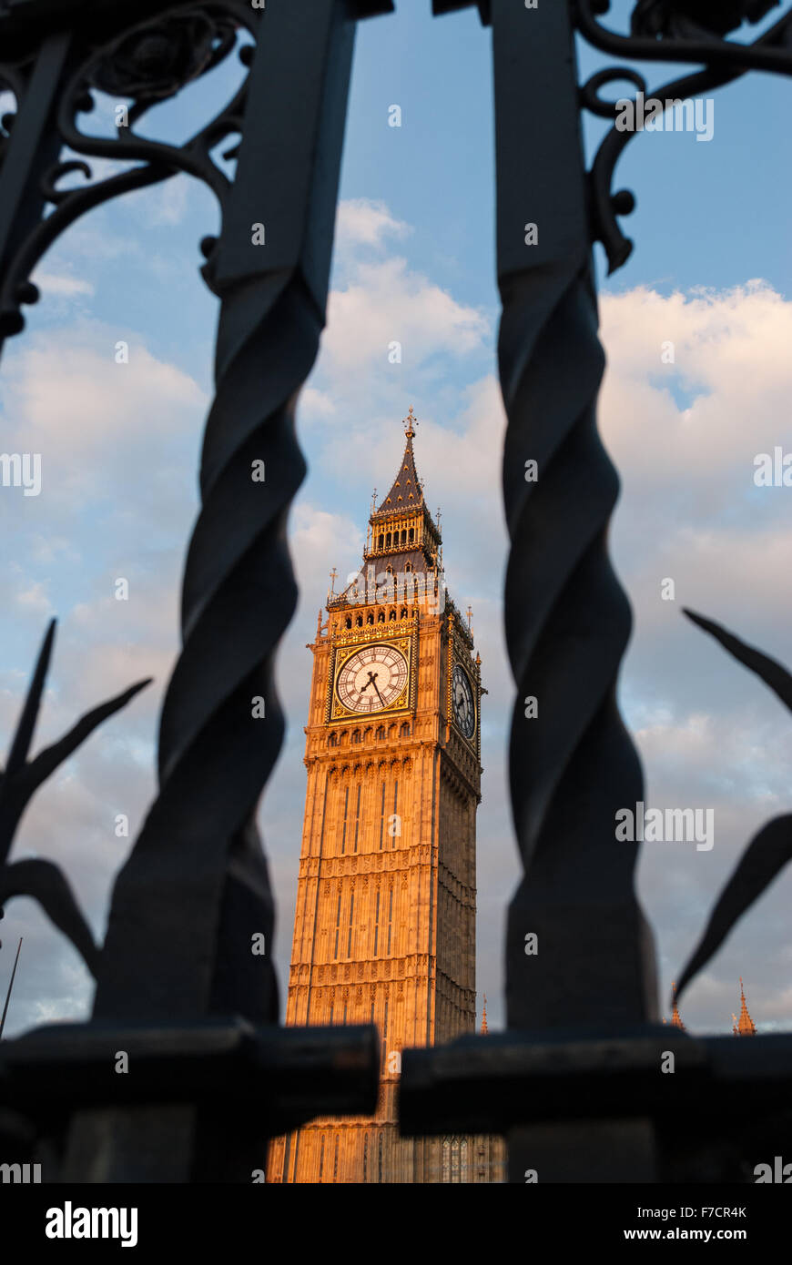 Big Ben, uno dei più importanti simboli di Londra al tramonto Foto ...