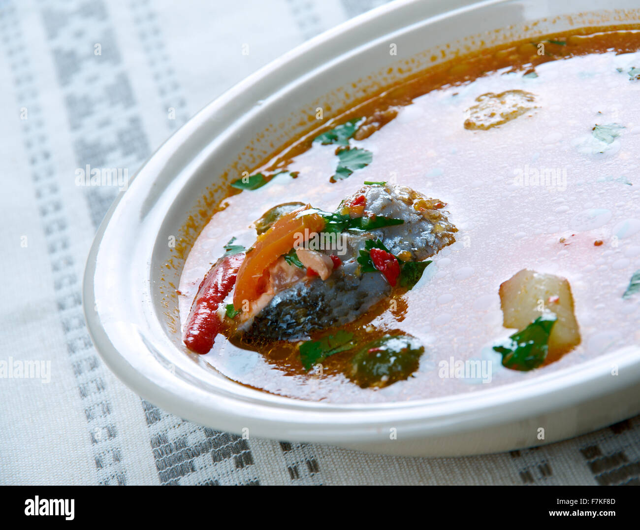 Caldo de Peixe - angolano la zuppa di pesce. Cucina africana Foto stock ...