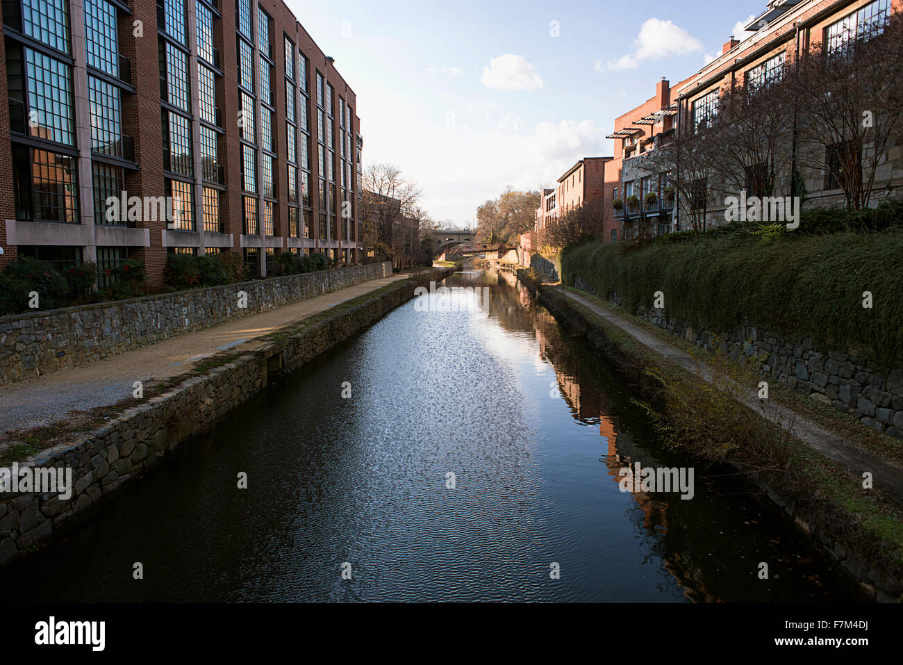 Lo spazio abitativo del canale immagini e fotografie stock ad alta ...