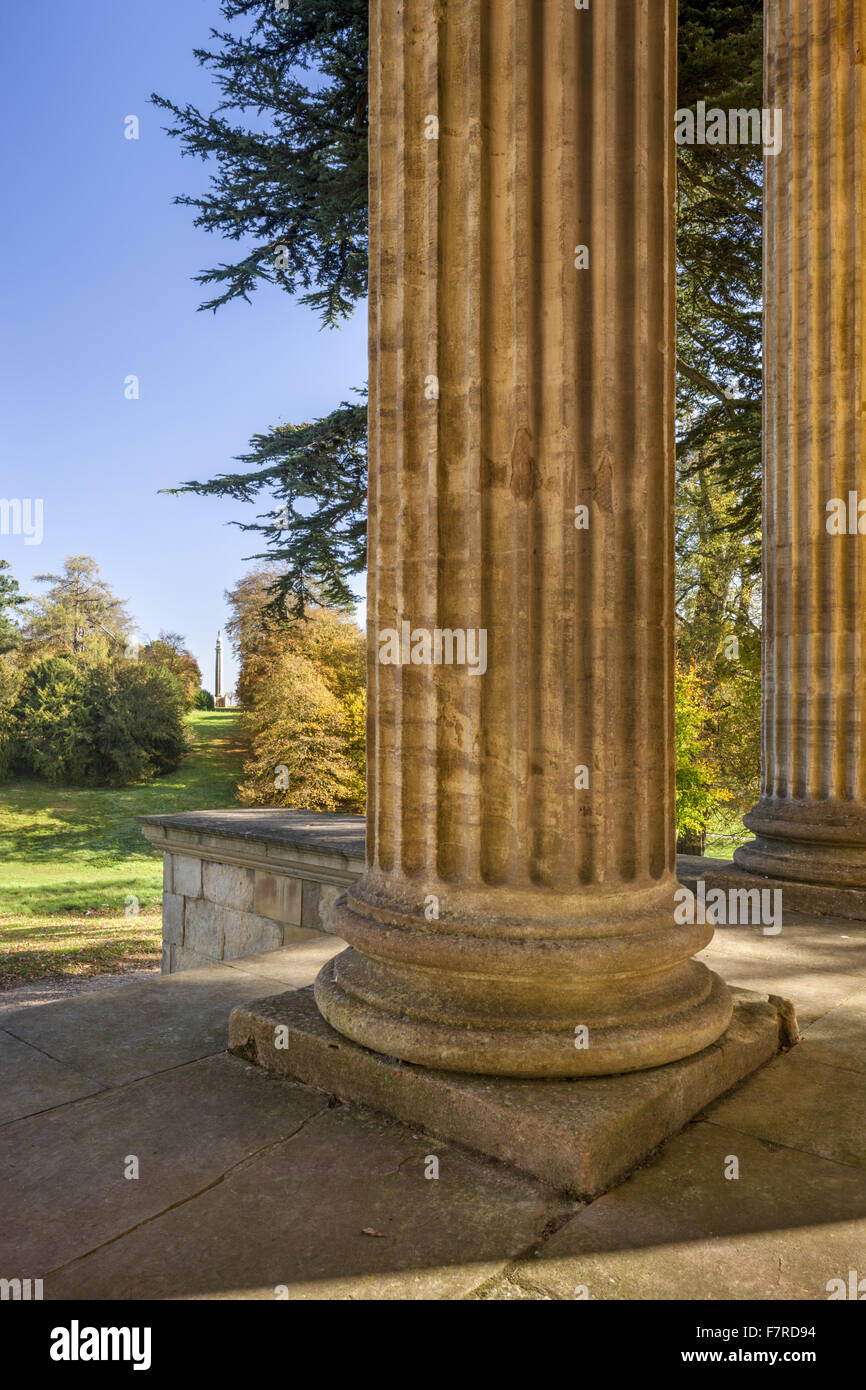 Il Cobham Memorial visto dal Tempio della Concordia e la vittoria a ...