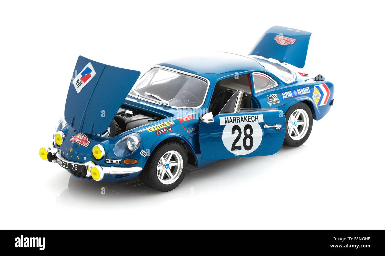 Renault Alpine A110 vincitore del 1971 Rally di Monte Carlo su uno ...